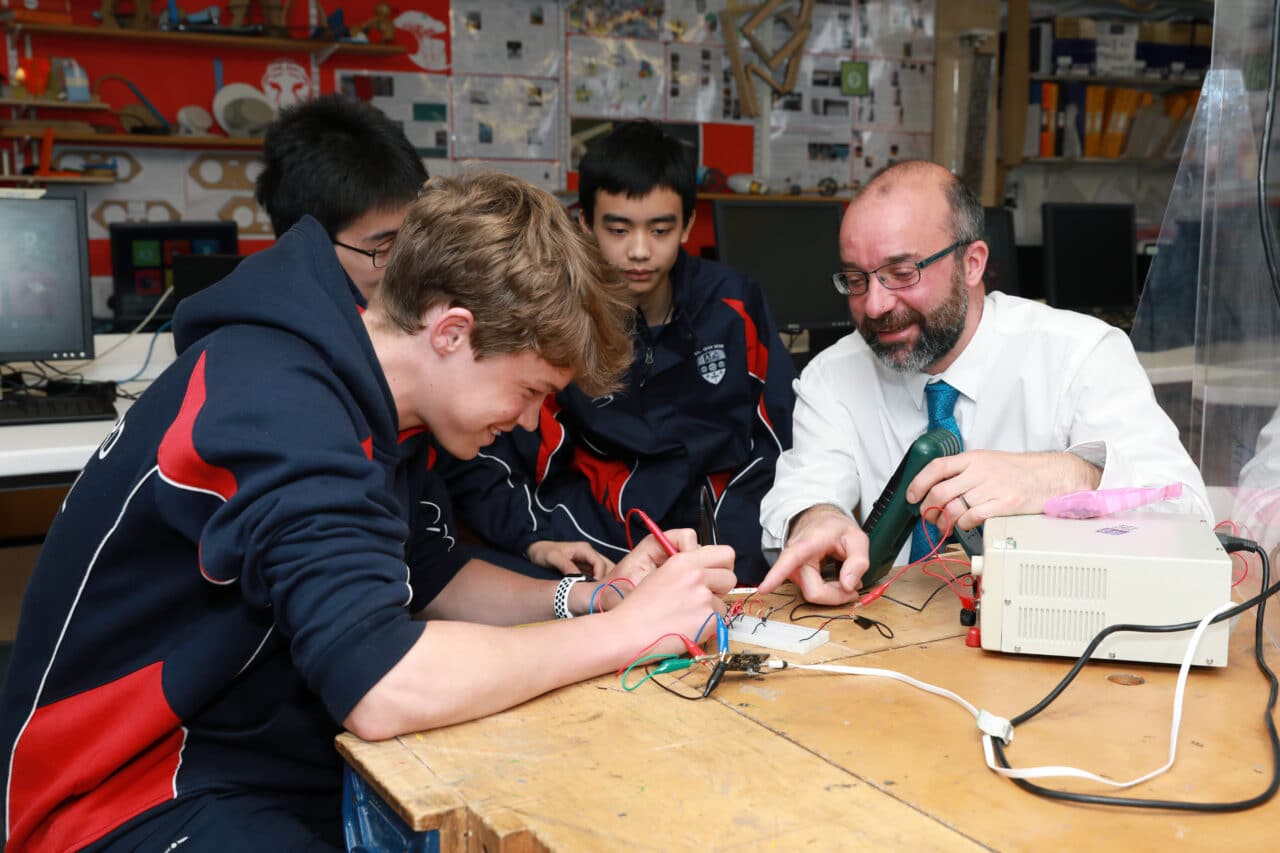 An HMC school education - HMC (The Heads' Conference)
